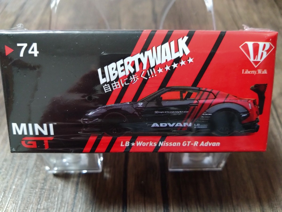 【未使用】1/64 MINI GT LB☆ワークス 日産 GT-R (R35) Type.2 Rear Wing ver.3 ADVAN LBWK Livery 右ハンドル MGT00074 ...