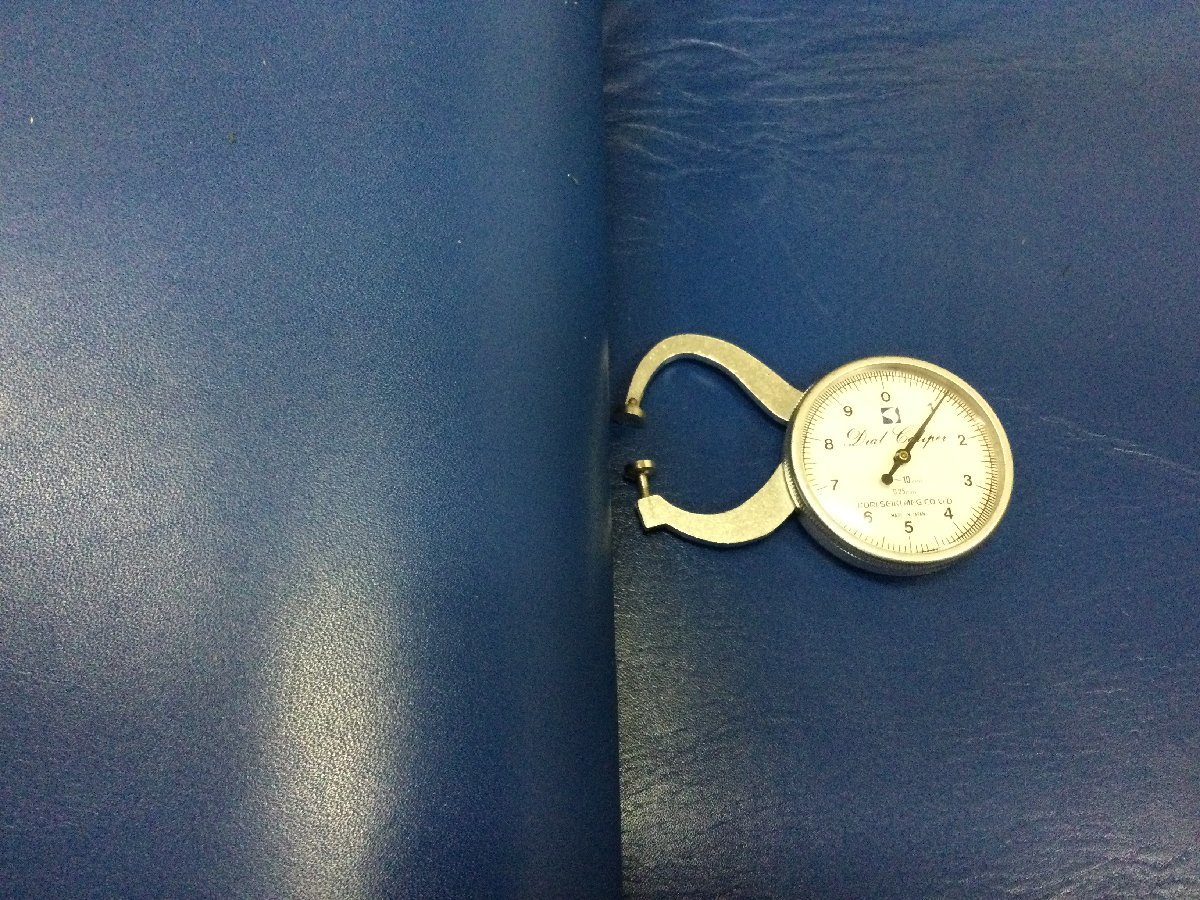 【目立った傷や汚れなし】M123革 皮/牛 オイル ソフト ブルー 130ds 約1.7mm～2.4mm/格安の落札情報詳細 - Yahoo!オークション落札価格検索 オークフリー