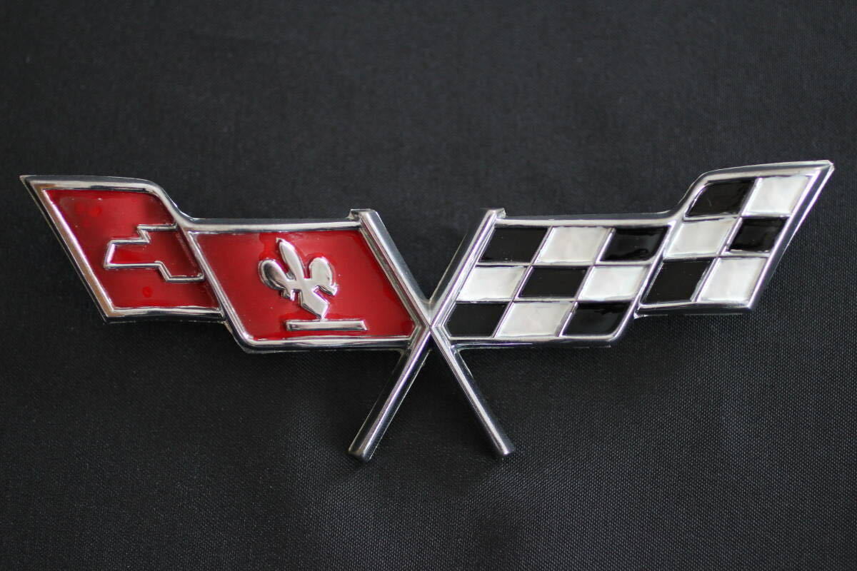 【やや傷や汚れあり】3 (140) シボレー コルベット C3 1977 1979 サイドフェンダー エンブレム スチール中古 ...