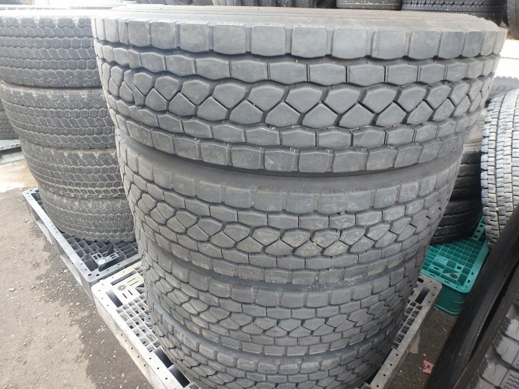 【やや傷や汚れあり】C585 送料無料【275/80R22.5 151/148】ブリヂストン エコピアM81 再生ミックスタイヤ 4本 約7.5-8分山の落札情報詳細 - Yahoo ...