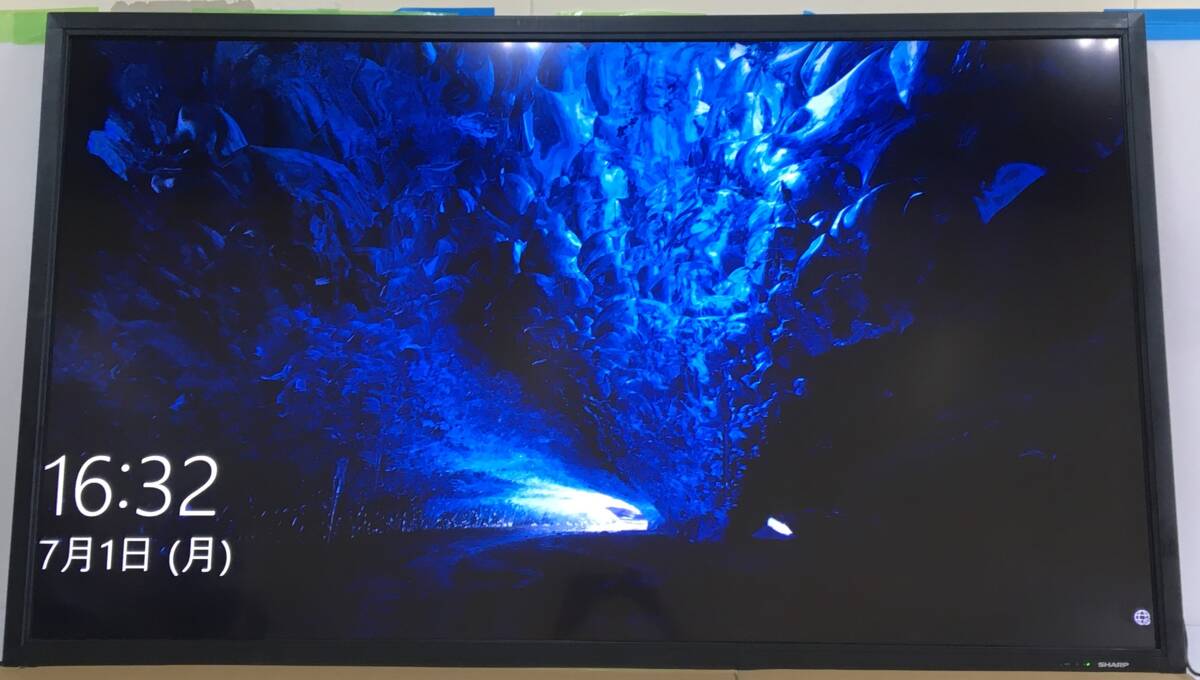 【やや傷や汚れあり】☆SHARP PN-E702 ワイド液晶モニター 70型 フルHD（1920x1080）D-Subx1/HDMIx1 動作品の落札情報詳細 - Yahoo!オークション落札 ...