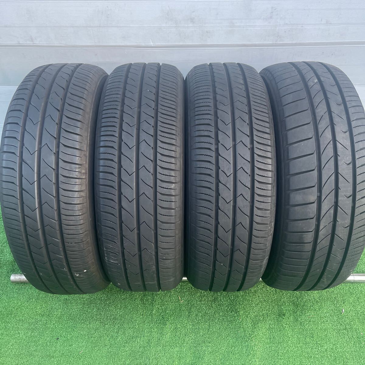 【目立った傷や汚れなし】TOYO SD-7 195/65R15 91H 3本 2023年製TOYO TIRES TRANPATH 195/65R15 91H 1本 2022年製 4本セットの ...