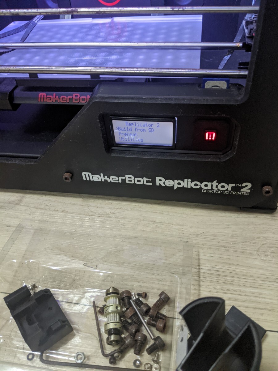 【傷や汚れあり】MakerBot Replicator 2Desktop 3D PrinterBuilt in Brooklyn, USA ...