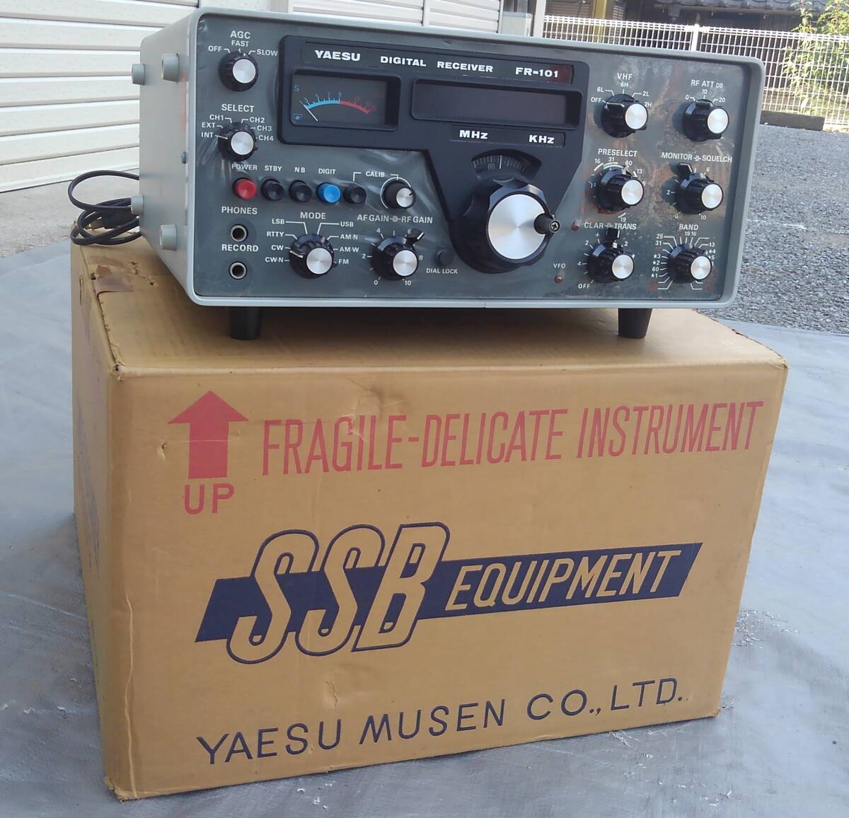 【やや傷や汚れあり】☆YAESU ヤエス 八重洲 FR-101 セパレートタイプ 受信機 トランシーバー アマチュア無線 通電OK☆の落札情報詳細 - Yahoo!オークション落札価格検索 ...