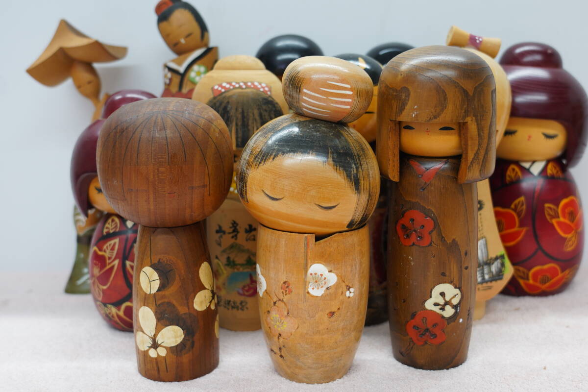 【やや傷や汚れあり】★昭和レトロ 伝統こけし 創作こけし おかっぱこけし 高さ約16cm～23cm まとめて12点 伝統工芸 温泉土産 置物 おかっぱ★2の落札情報詳細 - Yahoo ...