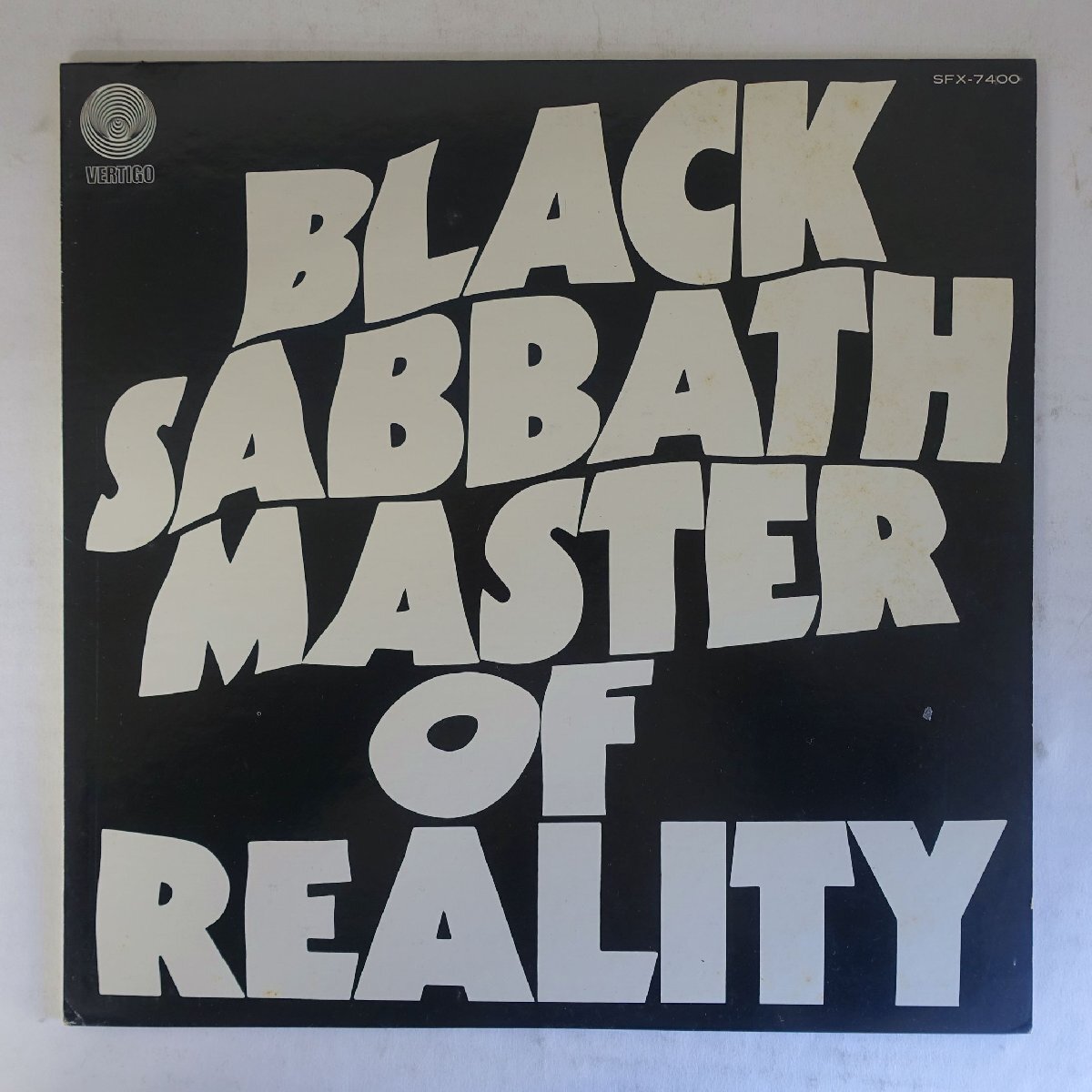 【やや傷や汚れあり】10049579;【美盤/国内盤】Black Sabbath / Master Of Realityの落札情報詳細 ...