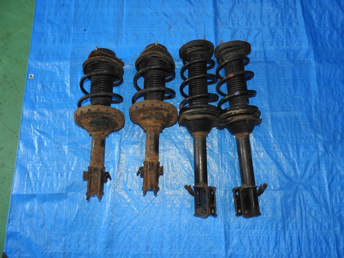 【やや傷や汚れあり】SG9 フォレスター STi 純正 ショック 1台分 サス サスペンション ショック KYB ASSY 後期 スバル EJ25 ターボ 6MT SG9E5EH E型 ...