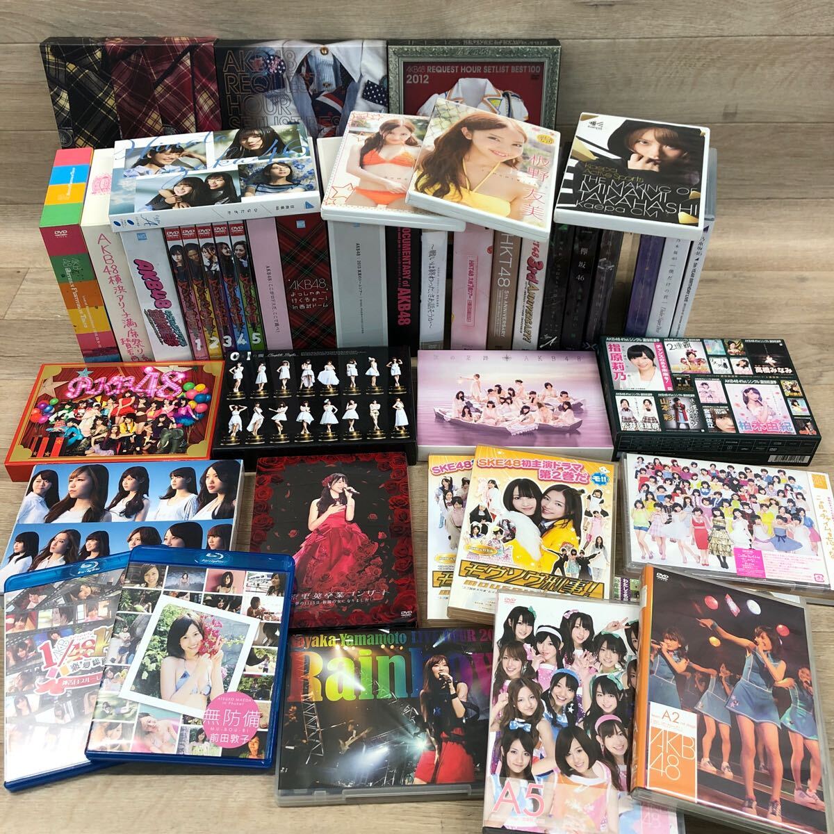 【やや傷や汚れあり】SFV-250220-30 まとめ AKB48 DVD DVD-BOX Blu-ray 46本 乃木坂 欅坂 日向坂 46 SKE HKT48 リクエストアワー 北原里英 ...