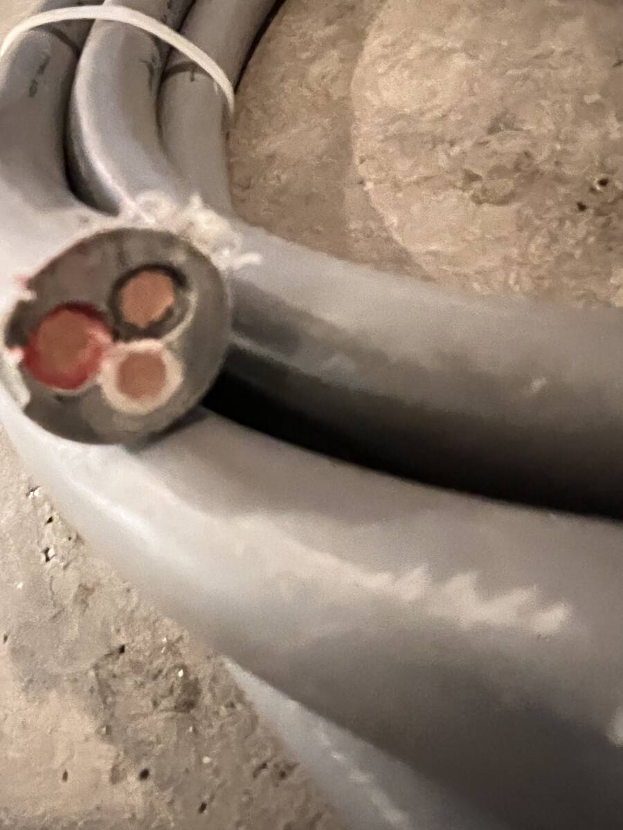 【未使用】 富士電線600V VCT 14sq×3芯キャブタイヤケーブル 約5mが2本の落札情報詳細 - Yahoo!オークション落札価格検索 オークフリー