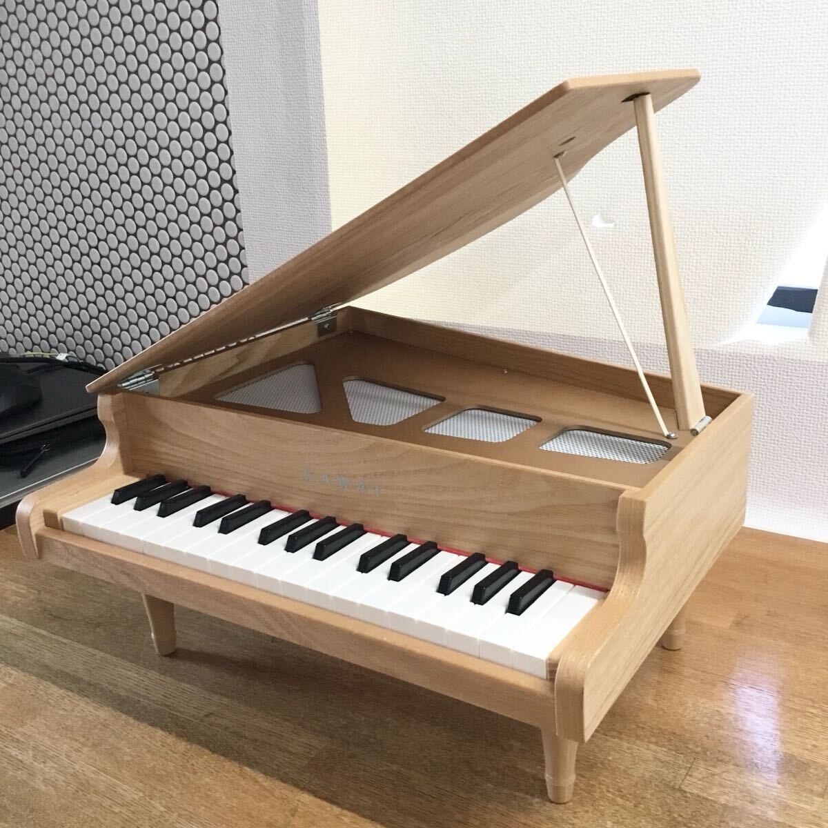 【目立った傷や汚れなし】KAWAI カワイ ミニグランドピアノ 1144 ナチュラル 32鍵 トイピアノ 電子ピアノ 鍵盤楽器 動作品の落札情報詳細 - Yahoo!オークション落札価格検索 ...