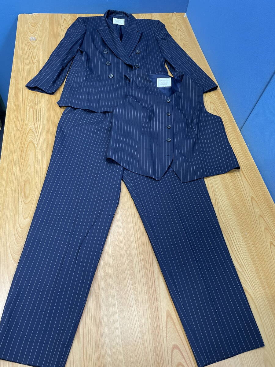 【やや傷や汚れあり】3-152/2-80 Burberrys バーバリーズ スーツ セットアップ ジャケット ベスト パンツ サイズ11AR/13BR 濃紺 ストライプ カジュアルの落札情報 ...