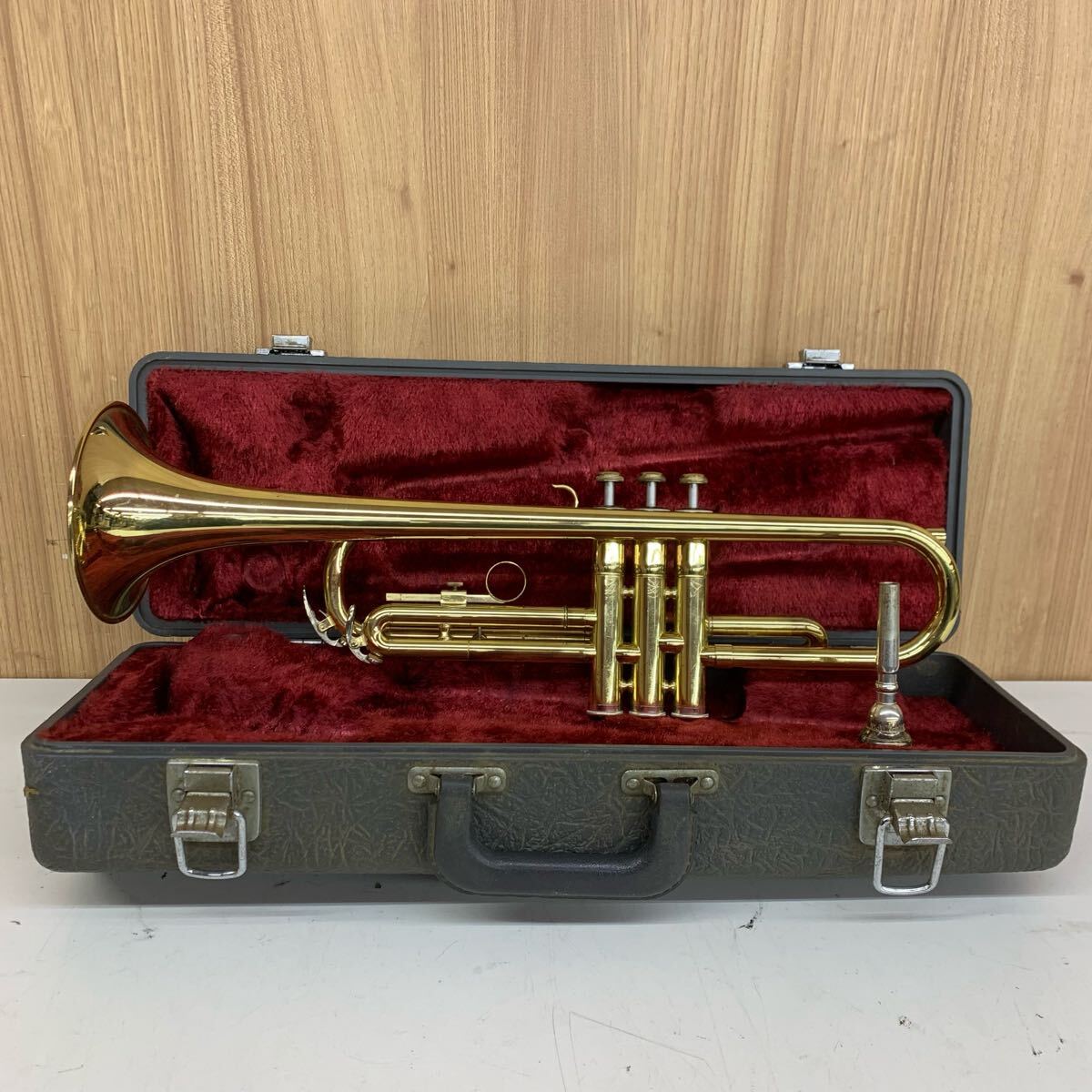 【やや傷や汚れあり】【Q-4】 Yamaha YTR-235 トランペット ヤマハ ケース付き 動作不良あり 3143-127の落札情報詳細 - Yahoo!オークション落札価格検索 オークフリー