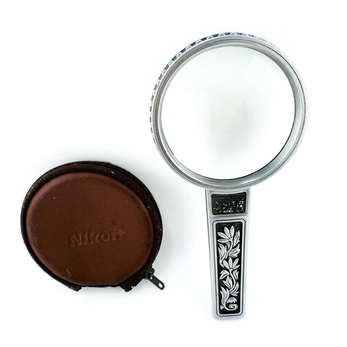 【全体的に状態が悪い】★現状品★ Nikon 10D 虫眼鏡 ジャンク 拡大鏡 ハンドルーペ レトロ ケースつき ニコン Y0182の落札情報 ...