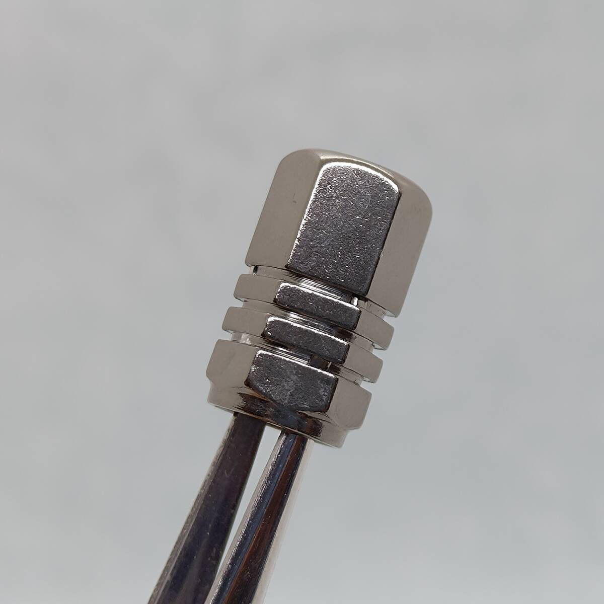 【未使用】取付け簡単！工具不要な燃費向上アイテム！TERAISM TA-01ガンメタ 2個 静電気除去！トルクアップ！タイヤ・エアバルブ・キャップで燃費向上の落札情報詳細 - Yahoo ...