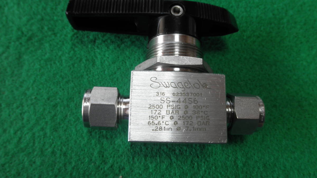 【新品】スウェージロック(Swagelok)ステンレス鋼製おすコネクター ストレート 外径サイズ 6mm - 1/8インチ(NPTおねじ ...