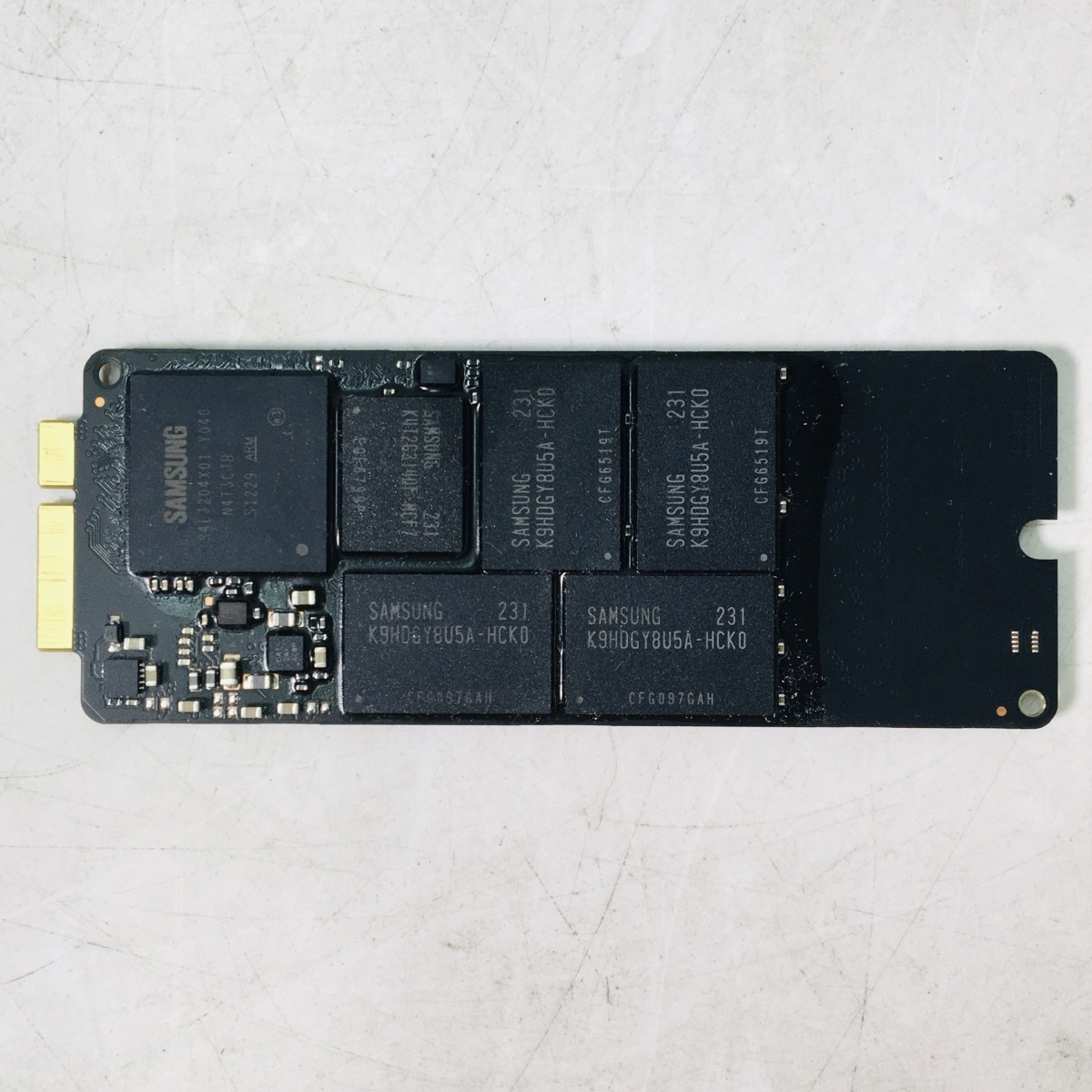 動作確認済み 6974時間 Apple純正 PCIe APPLE SSD SM128E 121GB (MacBook Pro， Air，Mac ...