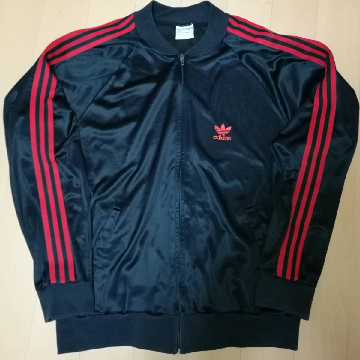 【やや傷や汚れあり】80s ATP XL 黒赤 USA製 adidas トラックトップ ジャケット ジャージ KEYROLANタグ 80年代 VENTEX BLACK RED アメリカ製 ...