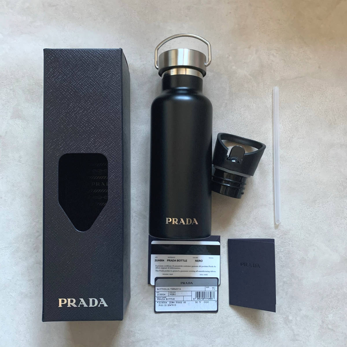 【未使用】【新品未使用箱付き】 PRADA プラダ ステンレススチールウォーターボトル500ml タンブラー 水筒 ブラック NERO 2UH004の落札情報詳細 - ヤフオク落札価格検索 ...