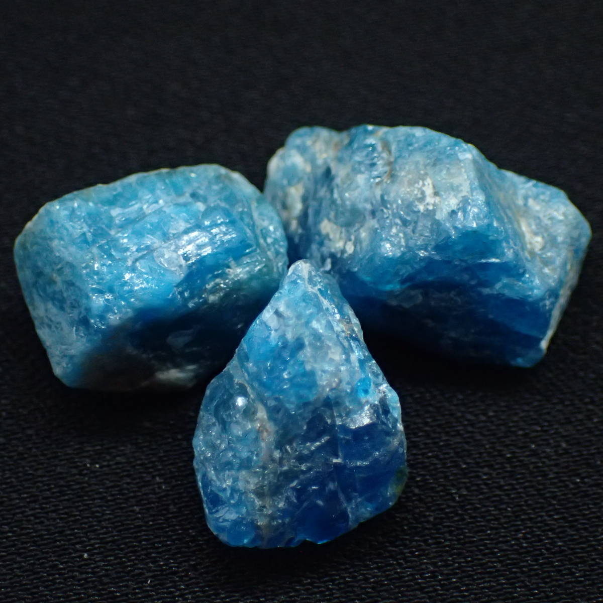 【未使用】マダガスカル産 ブルーアパタイト b 天然石 原石 鉱物 燐灰石 青色燐灰石 パワーストーン 100スタの落札情報詳細 - Yahoo!オークション落札価格検索 オークフリー