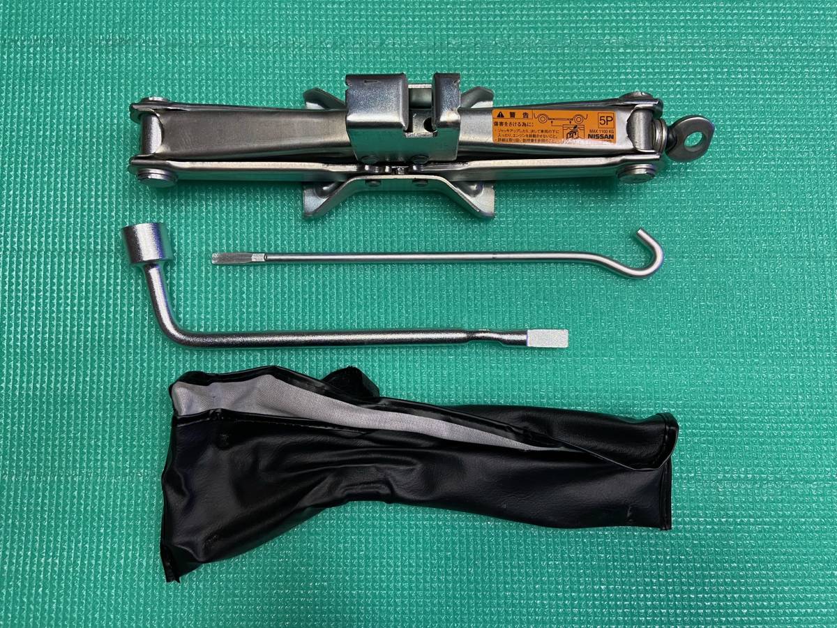 【やや傷や汚れあり】・パンタグラフジャッキ セレナ ハイウェイスター CC25の落札情報詳細 - ヤフオク落札価格検索 オークフリー