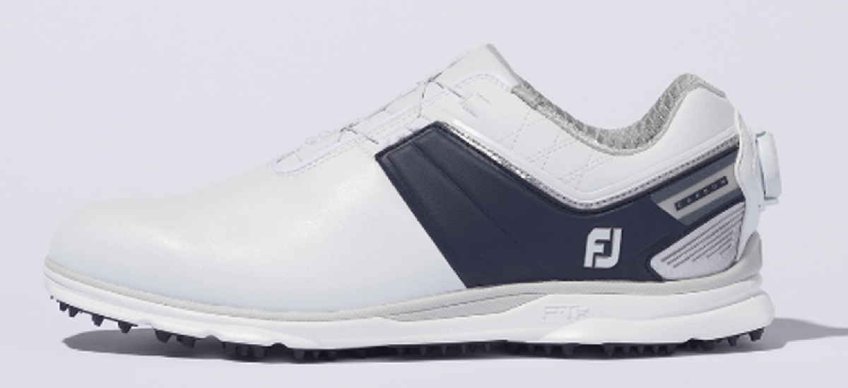 【未使用】新品 フットジョイ 2022.4 PRO/SL カーボン ボア NO.53090 ホワイト／ネイビー 27.5CM(M:EE ...