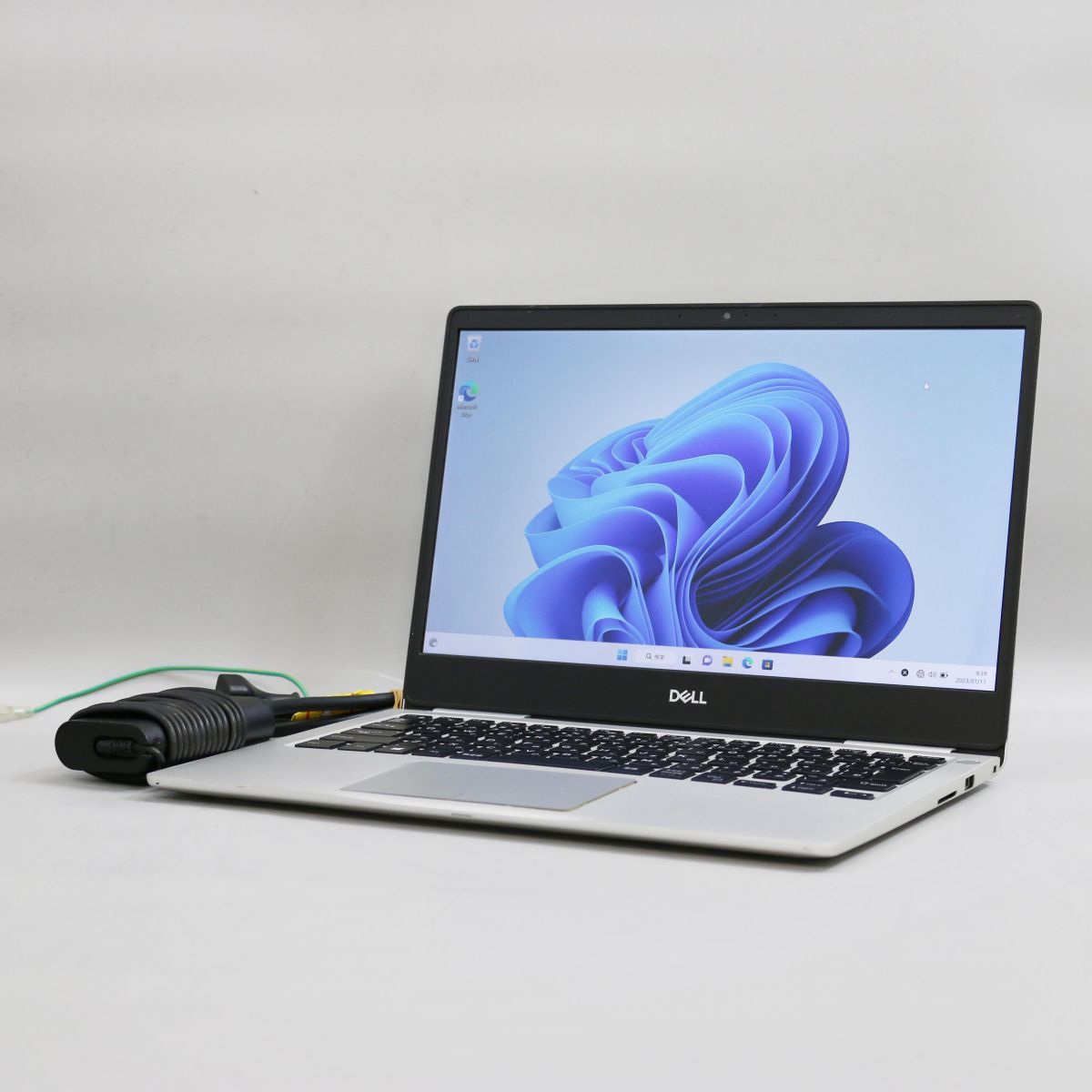 【傷や汚れあり】1円スタート 第8世代 i7 Dell Inspiron 7370 (CPU:Core i7-8550U/メモリ16GB/SSD512GB/無線LAN/Webカメラ ...