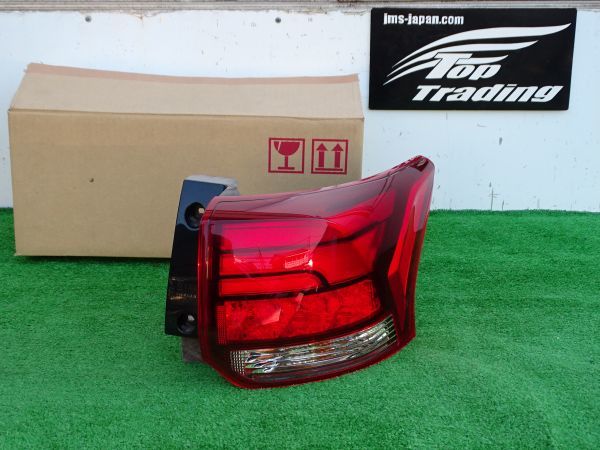 【やや傷や汚れあり】L0888[ 三菱純正 アウトランダー GG2/GG3/GF7/GF8 右テールライト 8330B174 の落札情報詳細 ...