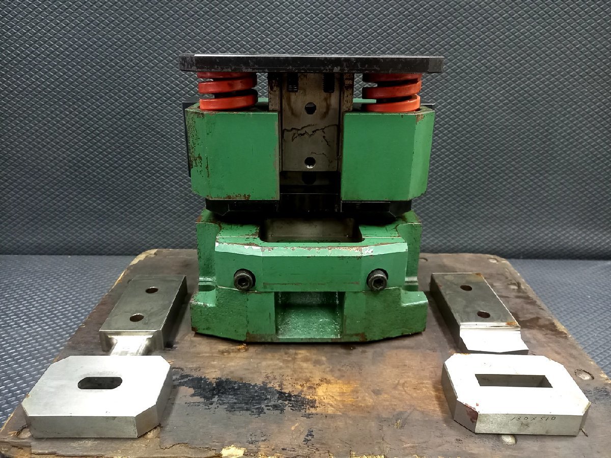 【目立った傷や汚れなし】AMADA アマダ アイアンワーカー IW-30 金型 パンチング パンチ ポンチ パンチャー セットプレス の落札 ...