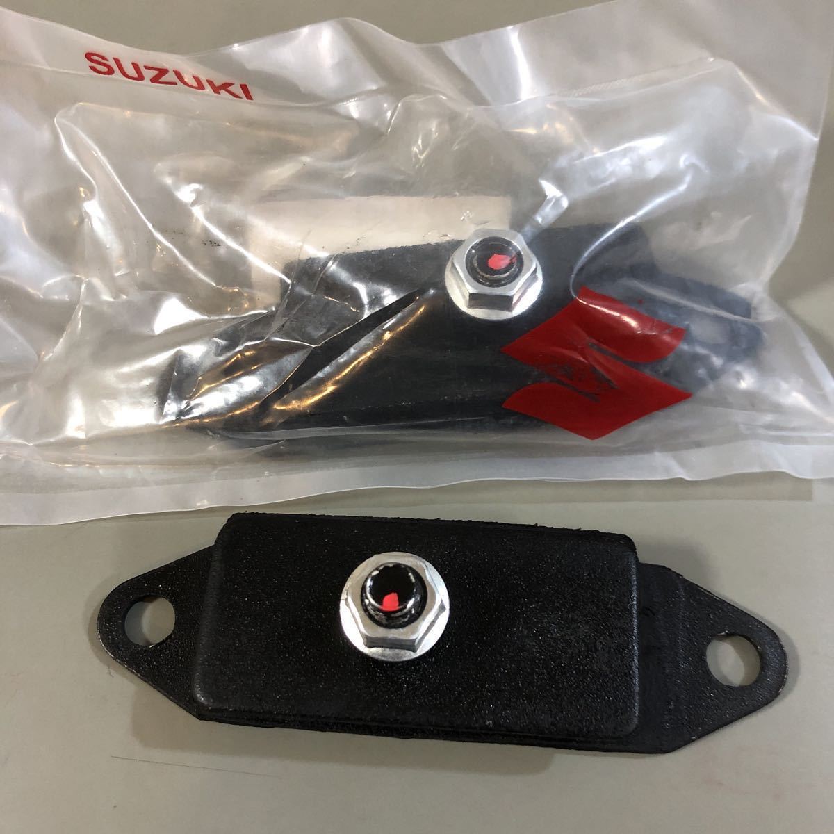 【未使用】2個入りsj10、sj20用ミッションマウント(リアエンジンマウント) スズキ純正11710-63220 lj50などにの落札情報 ...