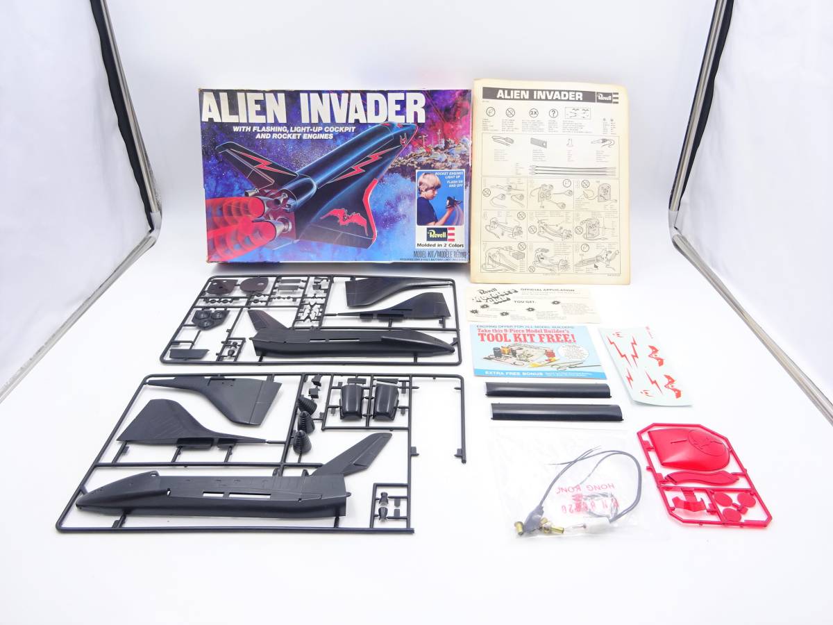 【未使用】AA314/未組立/レベル エイリアン・インベーダー ALIEN INVADER/箱 取説 付/Revell プラモデル 保管品 ...