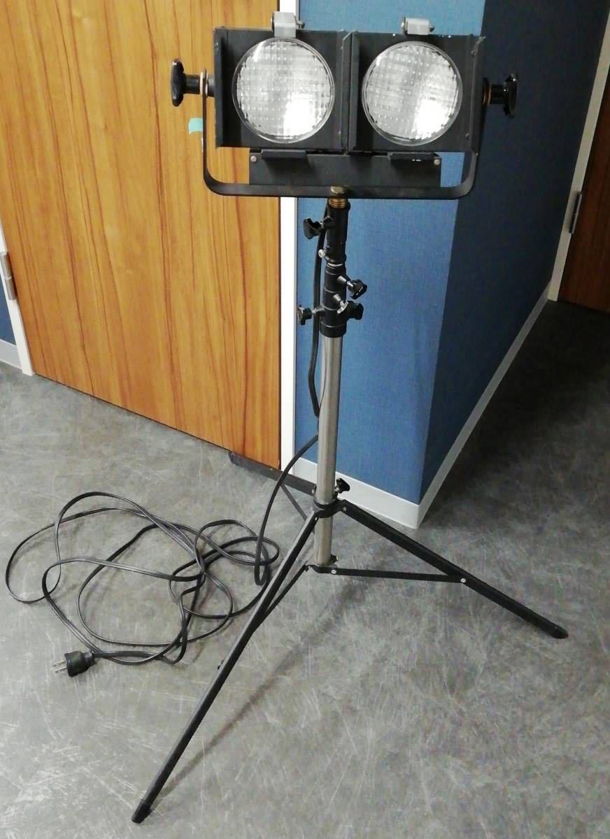【傷や汚れあり】RDS LOCATION LIGHT ロケーションライト LC-2 100/200V-1300W ハロゲンライト スタンド ...