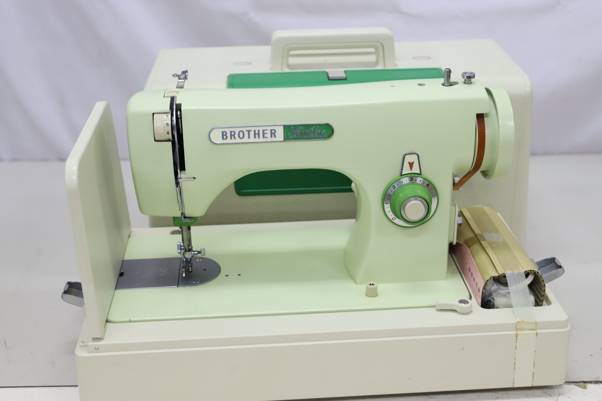 【傷や汚れあり】BROTHER Fairline HL2-B258 ブラザー フェアライン ミシン フットコントローラ、カバー付き MH-23 ...