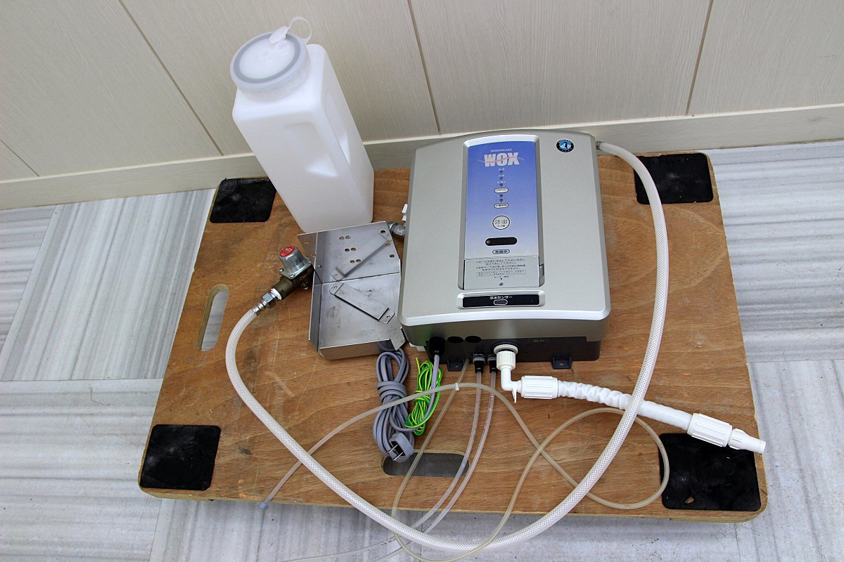 【目立った傷や汚れなし】送料無料！18年 超美品！ホシザキ星崎 WOX-40WA 電解水生成装置 感染対策 食中毒 衛生管理 浄水器 厨房業務 ...