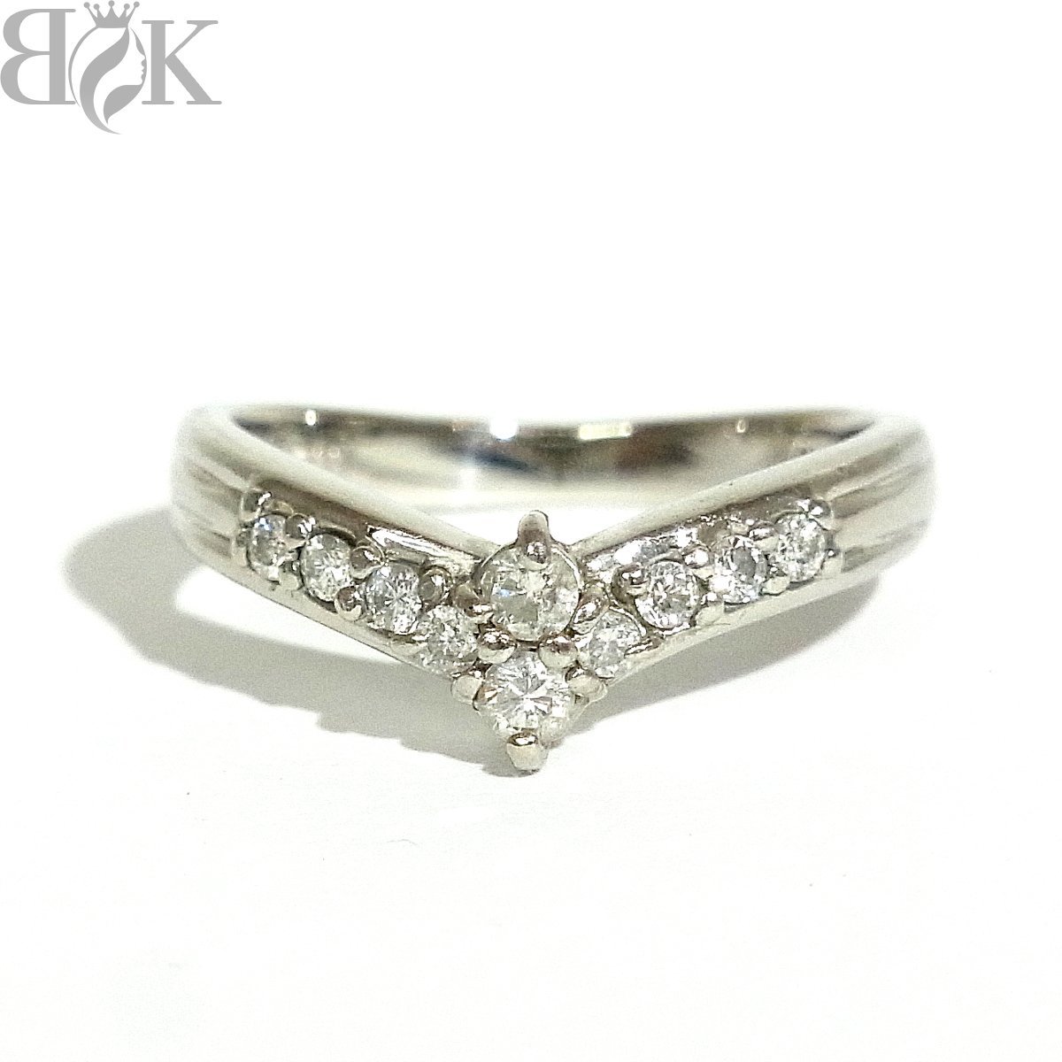 【傷や汚れあり】Pt900 V字 ダイヤモンドリング D:0.26ct 5.3g 10.5号 縦幅：2.0～6.4mm 指輪 プラチナ 超音波洗浄済み ∞の落札情報詳細 - ヤフオク落札価格 ...