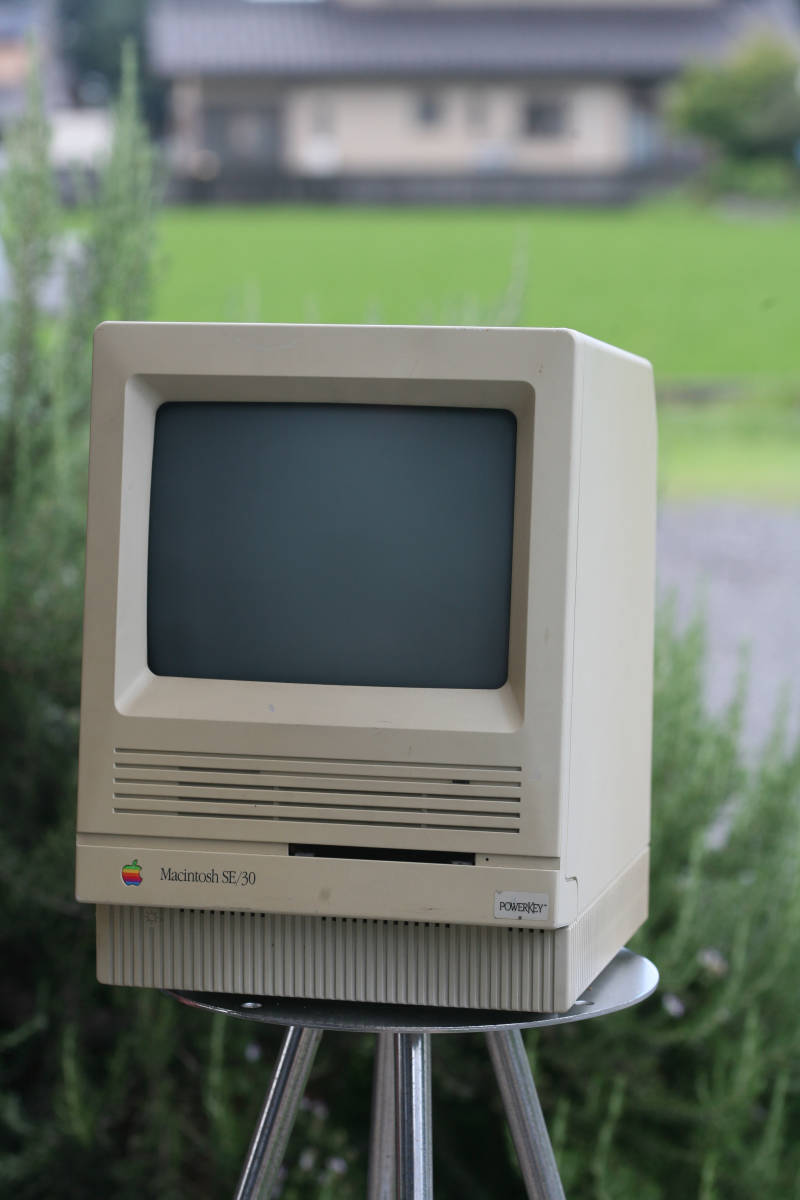 【傷や汚れあり】Apple パーソナルコンピュータ Macintosh SE/30 M5119 レトロPC Mac マッキントッシュ アップル ...