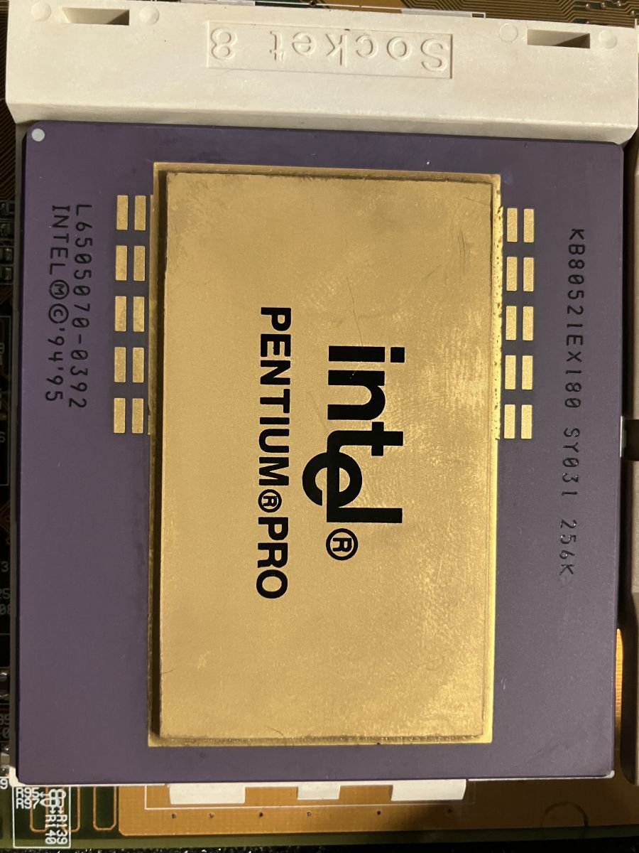 【やや傷や汚れあり】★1円〜セット★PENTIUM PRO KB80521EX180 / ASUS P/I-XP6NP5 / Matrox ...