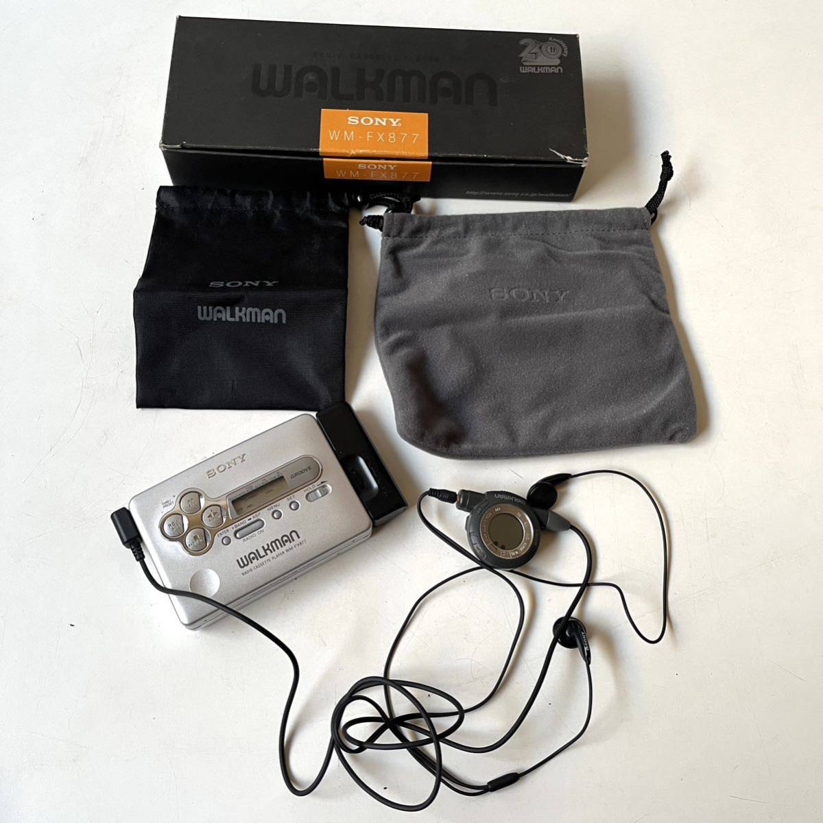 【やや傷や汚れあり】箱付 SONY ソニー WALKMAN FM/AMラジオ ポータブルカセットプレーヤー WM-FX877 通電確認済 動作 ...