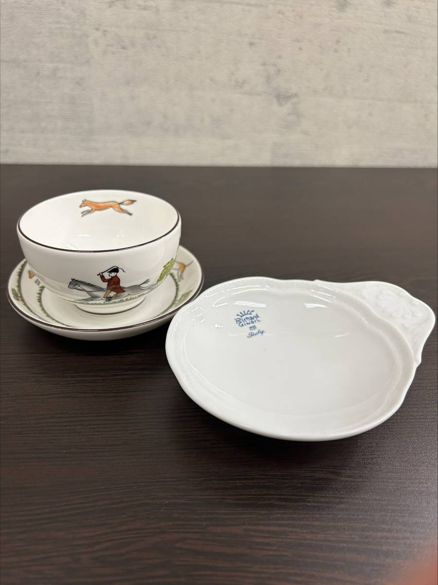 【傷や汚れあり】♪♪＃5341 WEDGWOOD ハンティングシーン ティーカップ Richard Ginori ブルーロゴ 小皿 2点 セット 未使用品♪♪の落札情報詳細 - ヤフオク落札 ...