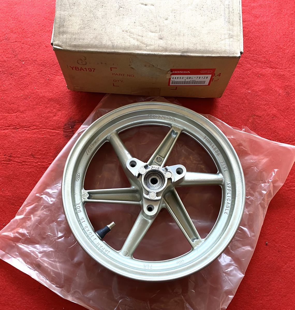 【目立った傷や汚れなし】【ホンダ スマートDIO Z4】AF57 純正フロントホイール 44650-GBL-791ZBの落札情報詳細 ...