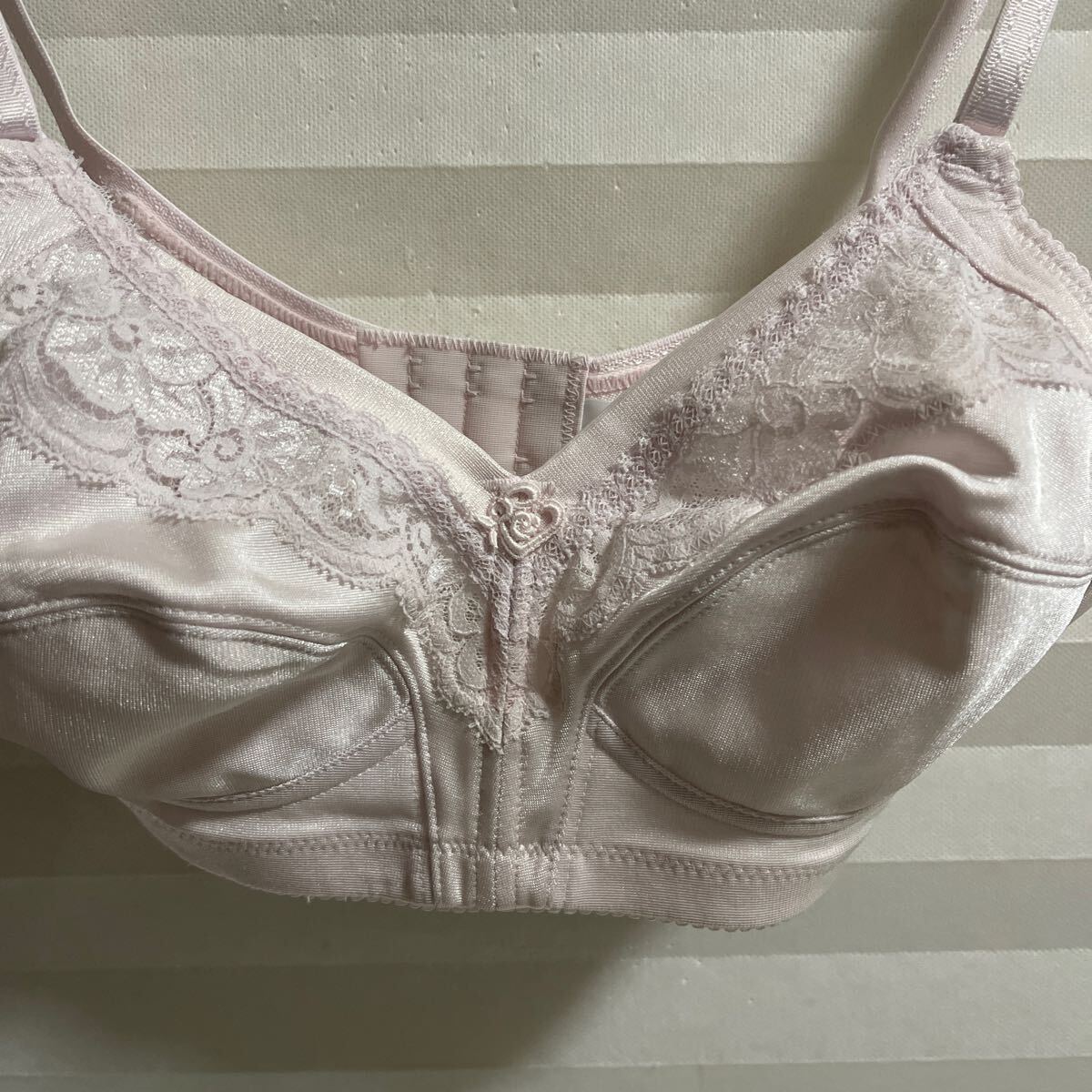 【未使用】訳あり品 新品 シャルレ CHARLE FA151 高級下着 ブラジャー サイズ B70の落札情報詳細 - Yahoo!オークション落札価格検索 オークフリー