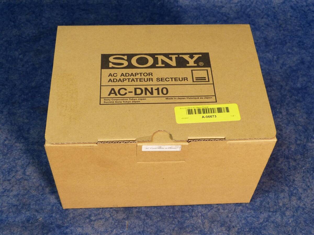 【未使用】Sony AC-DN10 AC Charger 100W DC w V-Mount and 4-pin XLR Power Out ...