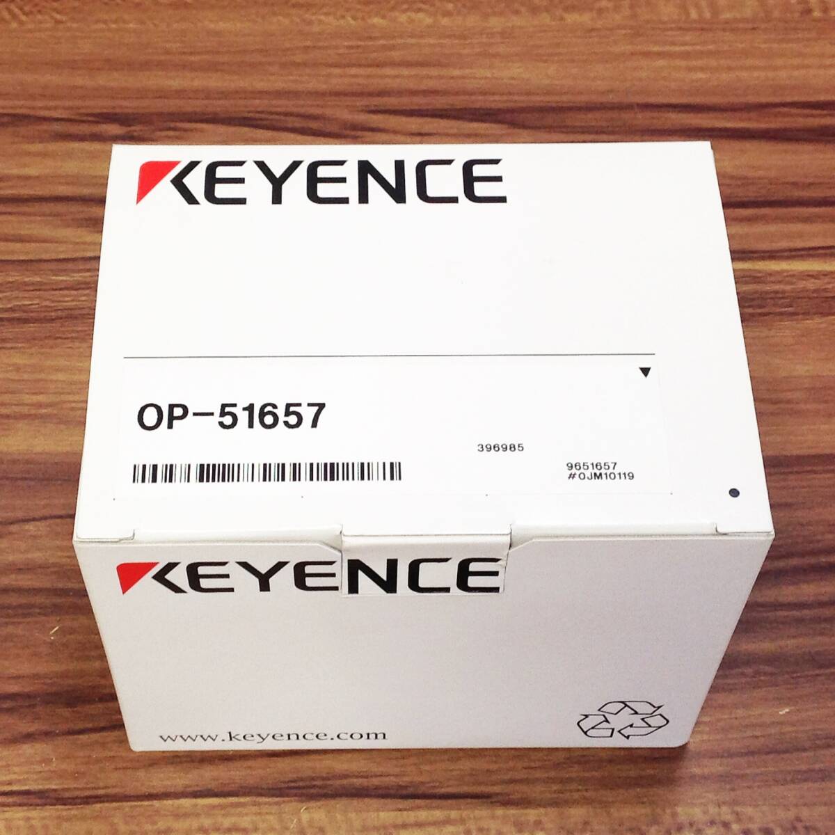 【未使用】【AH-06308】未使用品 KEYENCE キーエンス LK-G5000 シリーズ 専用パラレル接続ケーブル 3m OP ...