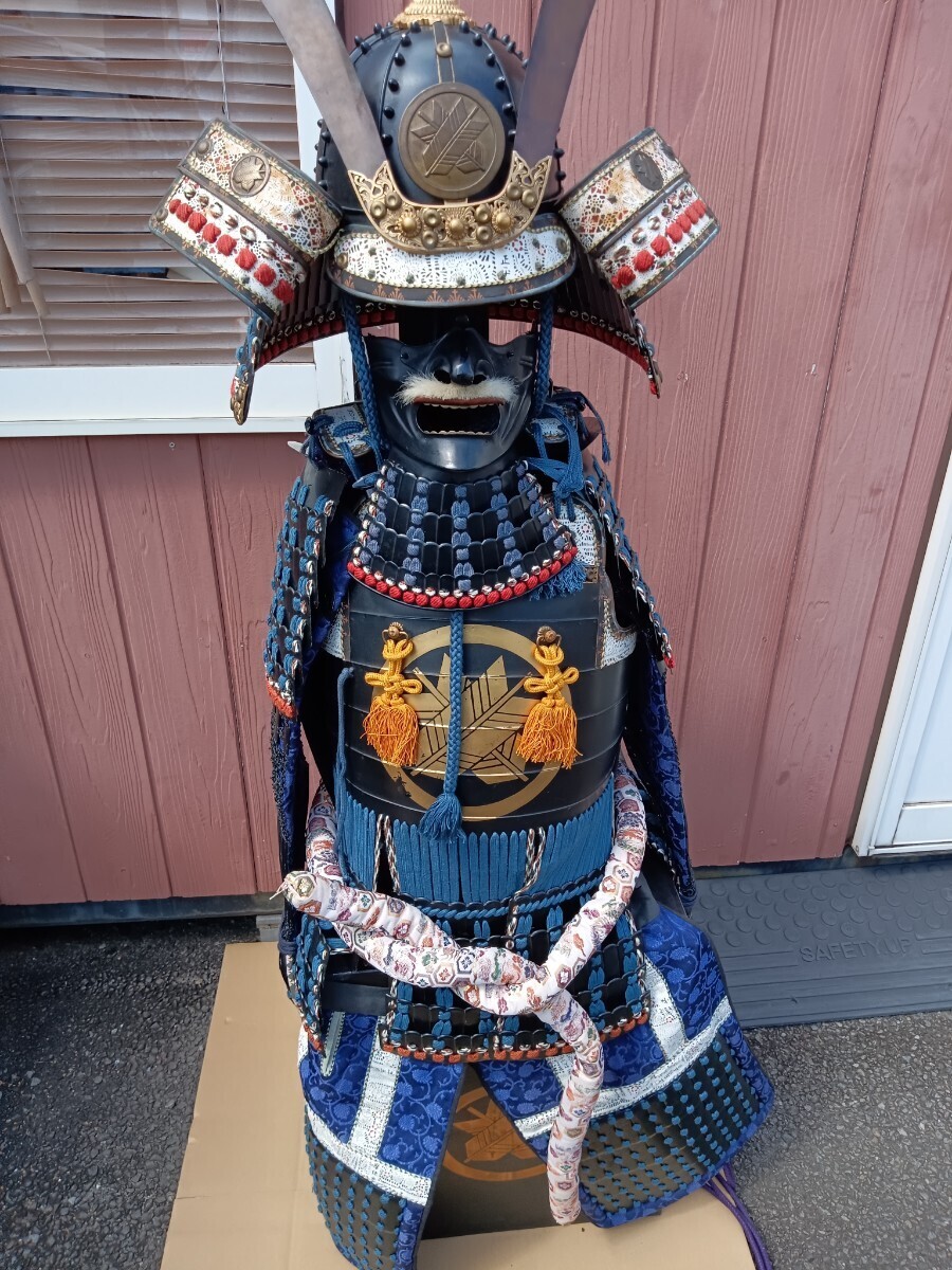 【傷や汚れあり】#679 甲冑師 薩摩住光忍作 鎧甲冑兜鎧 丸に違い矢 等身大鎧櫃 組立式鎧立付の落札情報詳細 - Yahoo!オークション落札価格検索 オークフリー