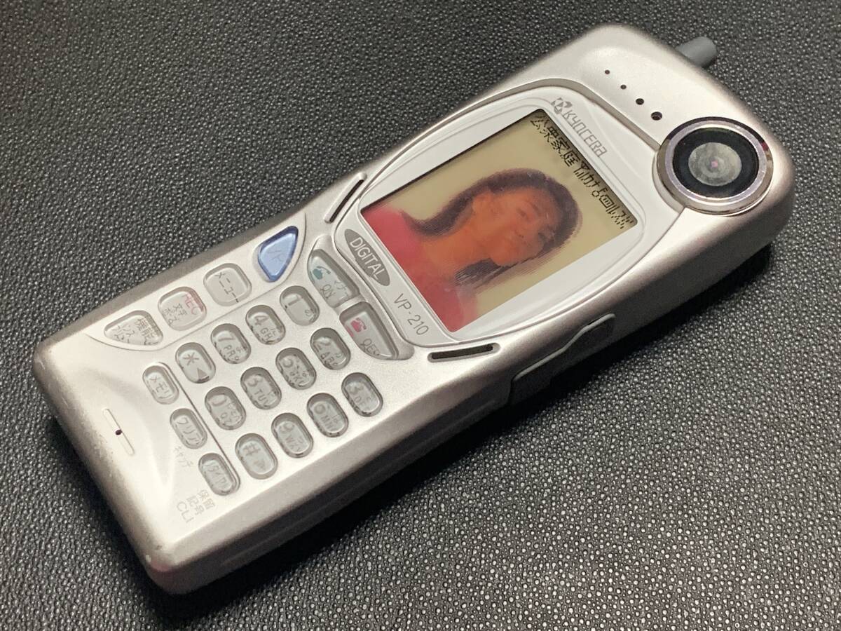 【目立った傷や汚れなし】携帯電話 PHS モックアップ 世界初 カメラ付携帯電話 VP-210 visual phone kyocera 京セラ 端末 NTT docomo ドコモ ガラパゴス ...