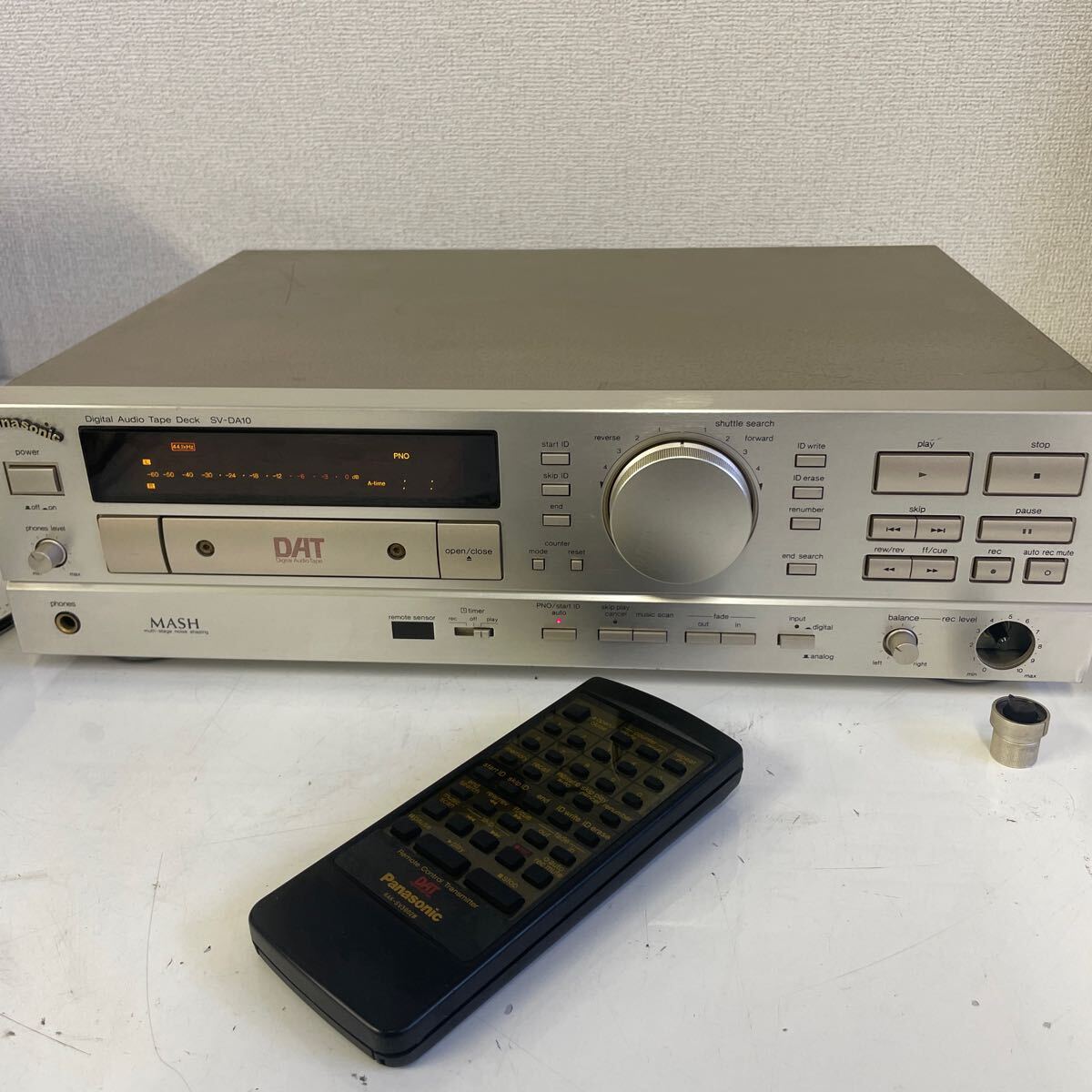 【傷や汚れあり】Panasonic SV-DA10 DATデッキ 音出し確認済み RAK-SV3002W @の落札情報詳細 - Yahoo ...