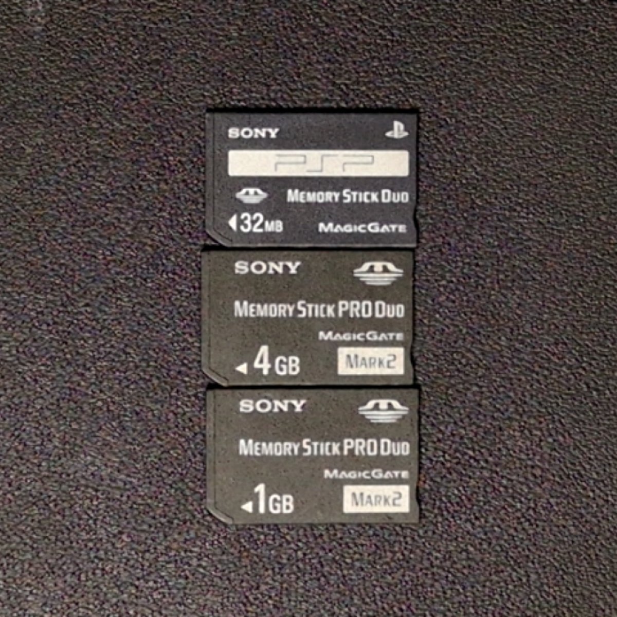 【目立った傷や汚れなし】PSP メモリーカード メモリースティックDuo 4GB 1GB 32MB 3枚セット SONY MEMORY STICK PRO DUOの落札情報詳細 - Yahoo ...