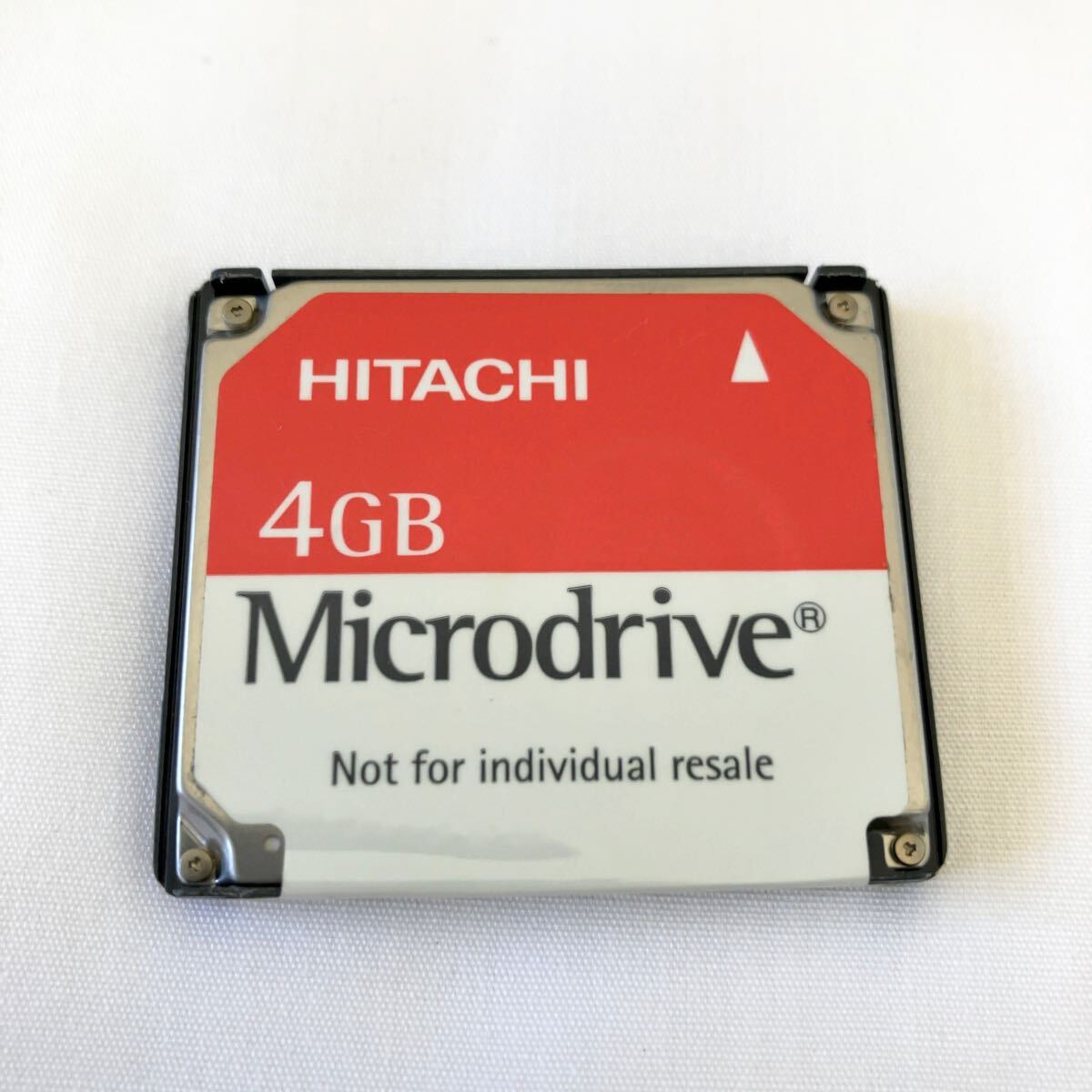 【やや傷や汚れあり】ジャンク品 2004 HITACHI Microdrive 4GB CF 日立 マイクロドライブ カード アクセサリー ...