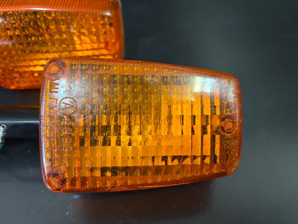 【傷や汚れあり】国内物 CB750F 1台ばら売り 純正フロントウインカー RC04 CB750FZ CB750FA CB750FB CB750FC CBX400F CB900F ...