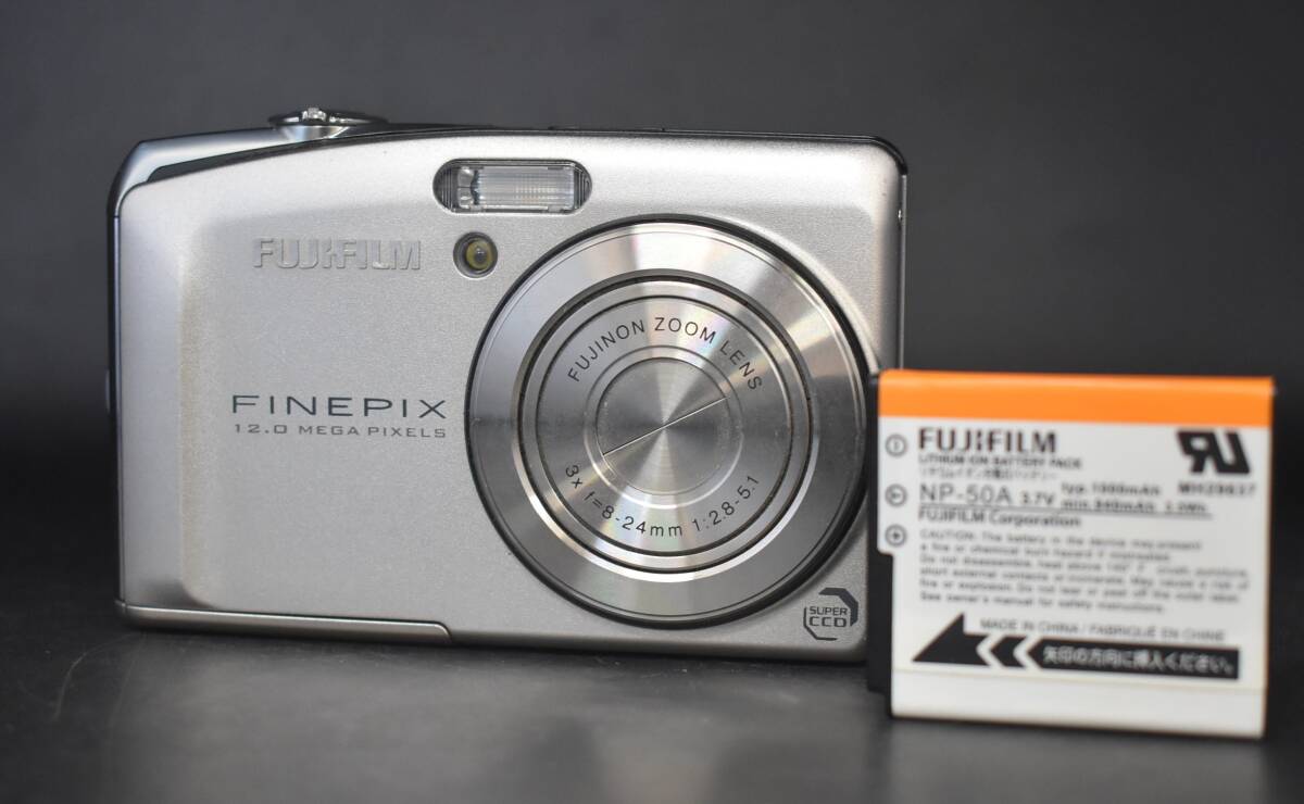 【やや傷や汚れあり】WW12-11 【動作未確認】 FUJIFILM 富士フィルム FINEPIX 12.0 MEGA PIXEL F50fd ...