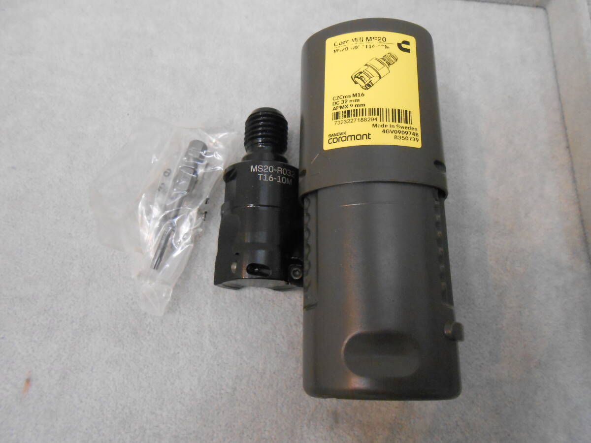 【未使用】27947 未使用 新品 SANDVIK サンドビック coromant CoroMill MS20 コロミル MS20-R032T16-10M 肩削りカッター 定価50000円以上 ...